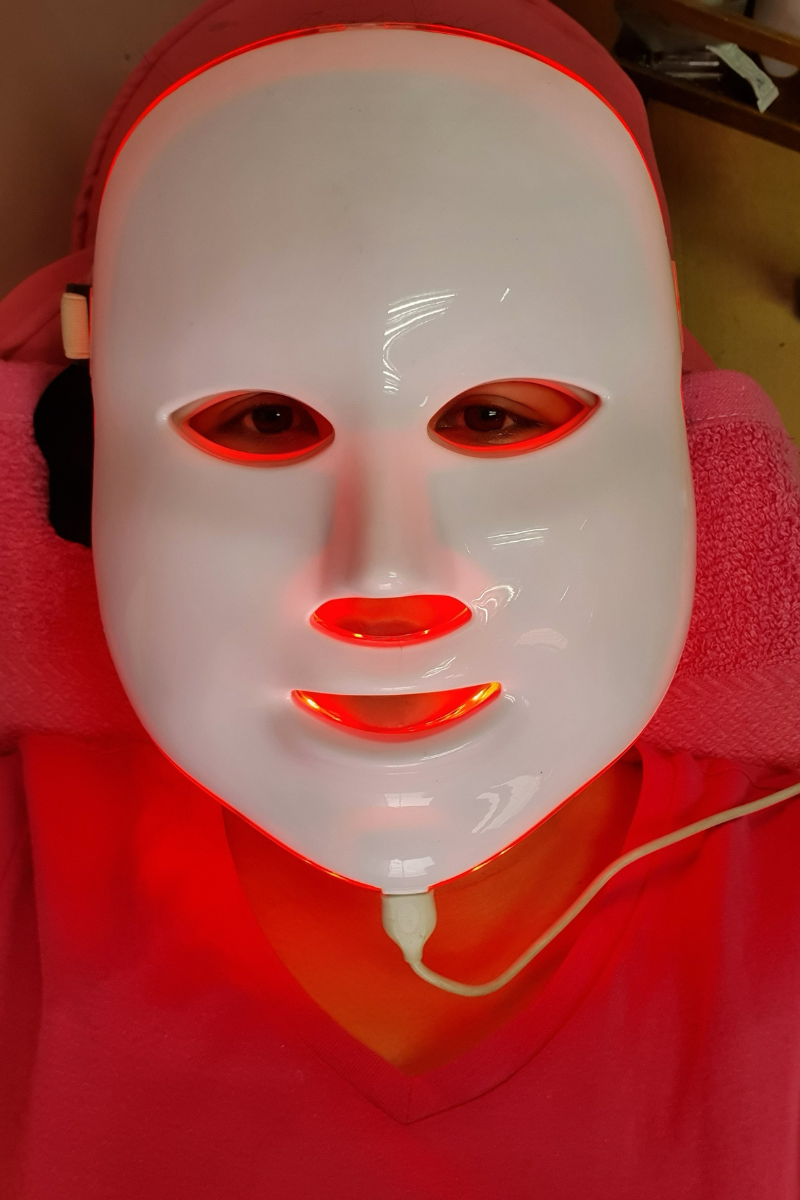 LED Skin Magic: the device that can light up your skin care – Stratum ...